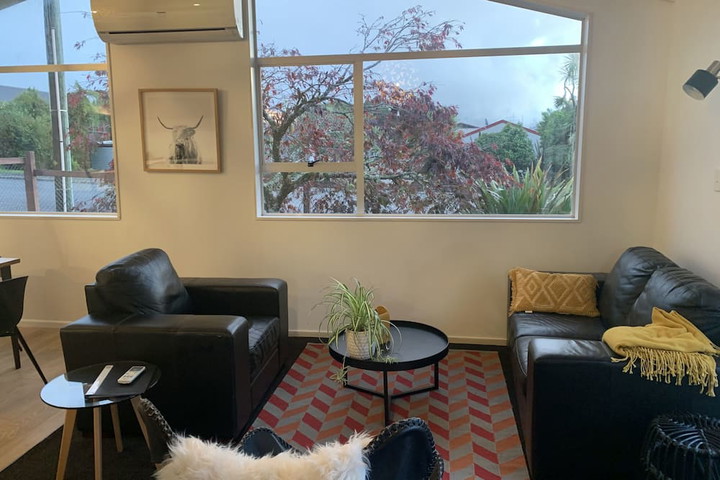 Mid Century House In Central Franz Location - Franz Josef / Waiau