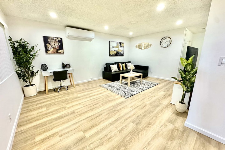Charming House In Old Town Fullerton Near Disney & Knotts!! - 풀러턴