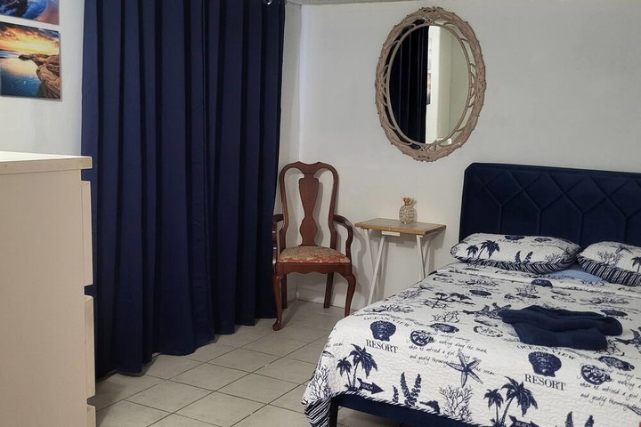 Centrally Located 2-bedroom & 1-bathroom In Little Havana, Miami W/ac Wifi C1&2 - Key Biscayne, FL