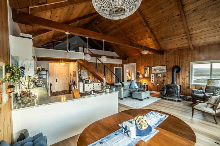 Adorable 3-bedroom Cottage In Charming Union Perfect For Relaxing Stays. - Hoodsport, WA