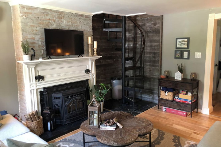 Beautiful 3-bedroom Home In Historic Harpers Ferry! - Harpers Ferry, WV