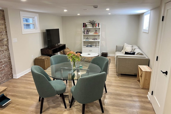 Charming 1-bedroom Basement With Private Entrance Near Petworth Metro - Washington, D.C.