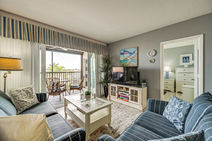 Pool Access: Relaxing Naples Bay Extended Stay! - Naples, FL