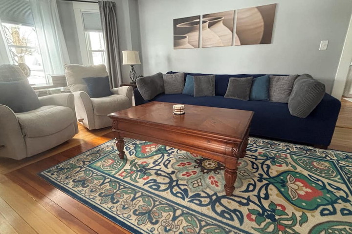 Cozy Apartment In Friendly Neighborhood By I-93! - Manchester, NH
