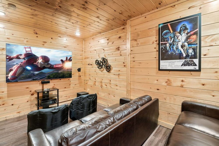 Serenity Cabin, Private Indoor Pool, Sauna, Theater, Game Room, Near Gatlinburg - Tennessee