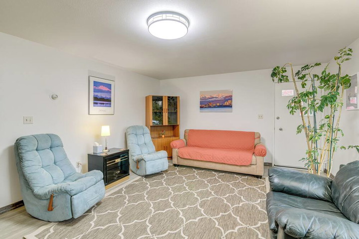 Anchorage Townhome: 2 Mi To Dwtn! - Anchorage, AK