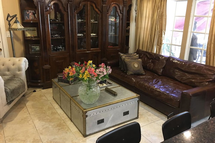 Casa De Estilo Español Con Un Hermoso Jardín En La Mejor Ubicación En Fremont. - Fremont, CA