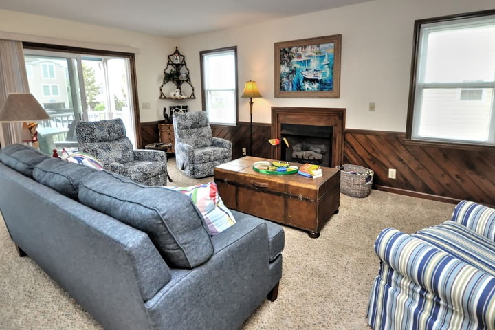 2nd Row House - 2 Min Walk To Beach, Oversized Screened Porch And Ready For Fun - Sunset Beach, NC