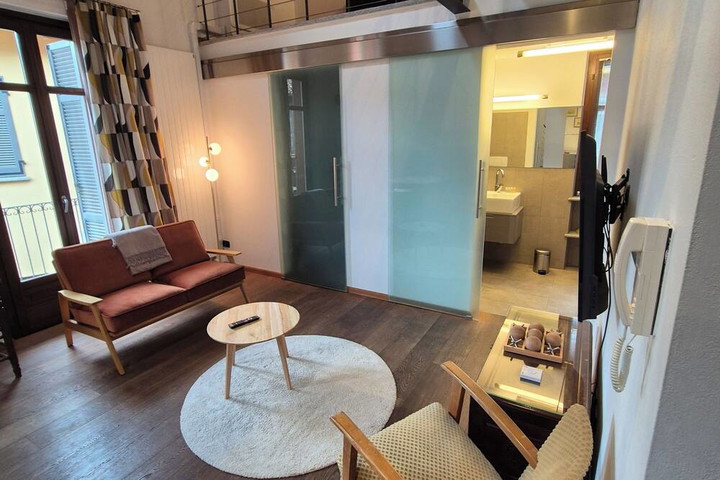 Urban Loft Duomo - One Bedroom Apartment, Sleeps 2 - Alba