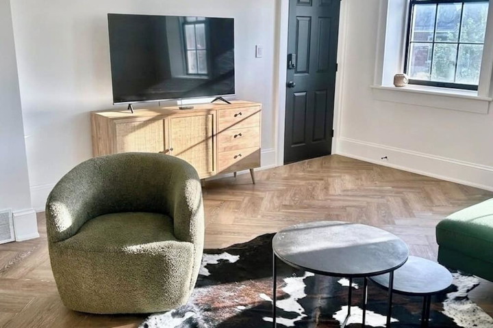 Modern Suite (2 Queens) On The River - Port Hope