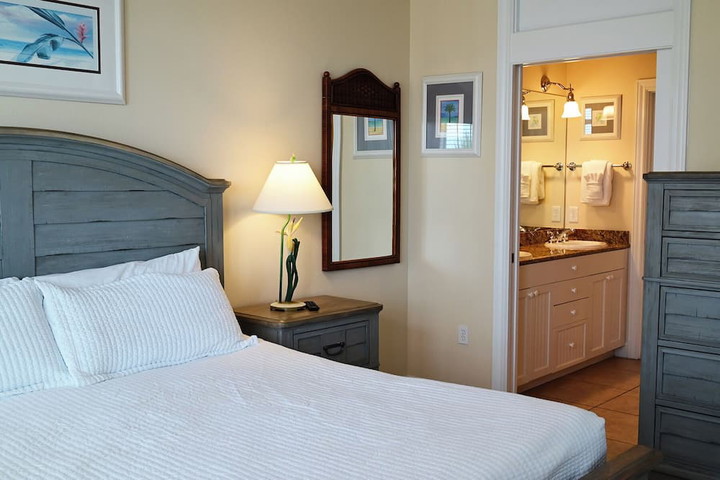 Condo Spacieux 1 Chambre Avec Confort Insulaire - Holmes Beach, FL