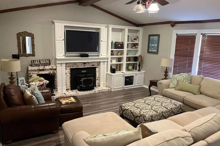Secluded Lake House On Lake Bob Sandlin With Private Boat Slip & Scenic Views - Mount Pleasant, TX