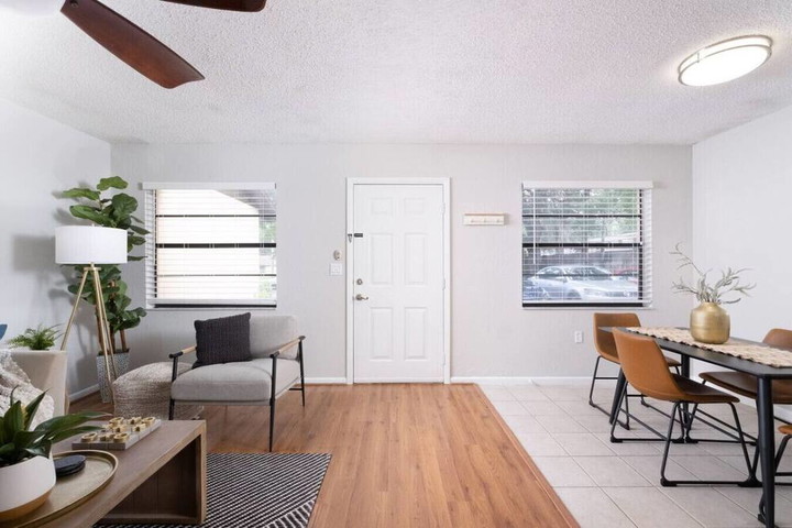 Quiet, Updated 2 Bed / 2 Bath Condo In Nw Gainesville - Gainesville, FL