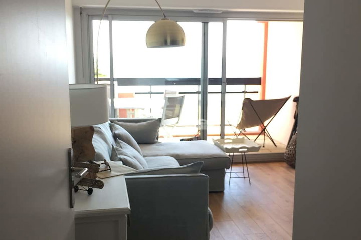 Facing The Sea, Very Nice Apartment T2, Large Balcony And Beach Below - Pornic