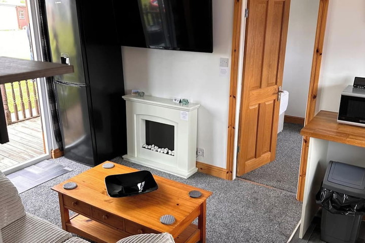 Cabin Sleeps 2 With Heating - Sutton on Sea