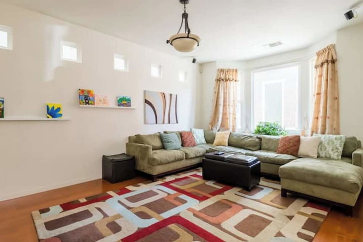 Silicon Valley Executive Home In Santa Clara - Cupertino, CA