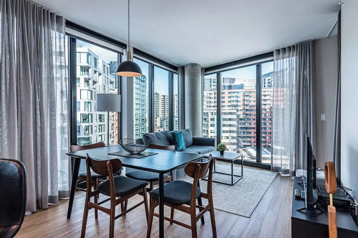 Premium Plus City View - 2 Bed 2 Bathrooms - Montreal