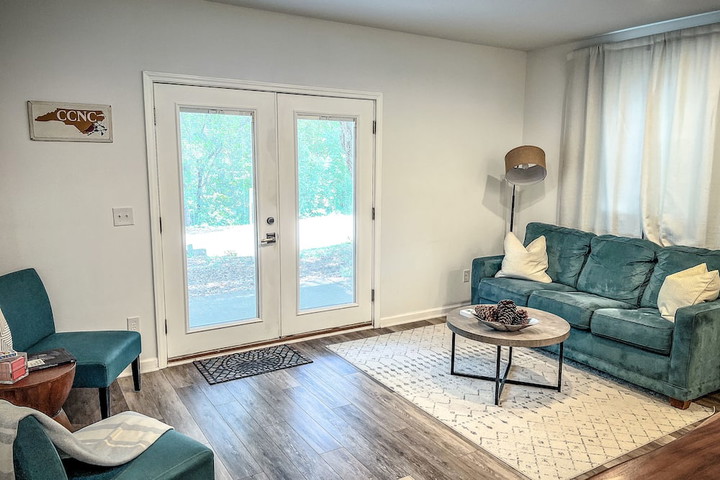 Cozy Pinehurst 2br Apartment W/3 Beds Across From Pinehurst #6 Firepit - Pinehurst, NC