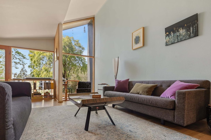 The Meadowlark - Midcentury Gem Minutes From Campus - Eugene, OR