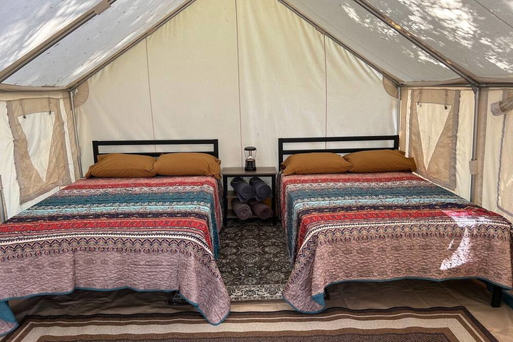 12x14 Cabin Tent. 4.5 Miles To The Sequoia National Park Entrance. - Three Rivers, CA