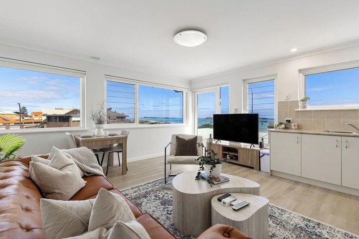 Sea View Retreat - Spot Dolphins - Perth