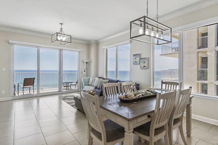 Marisol 4 Br 3 Bath Sleeps 12!! Spacious End Unit On 9th Floor W/beach Chairs - Panama City Beach, FL