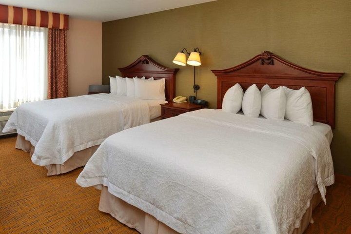 Best Place To Stay In Albuquerque! Free Breakfast, Pets Allowed! - New Mexico