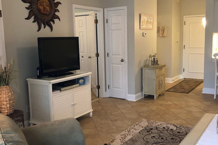 Premier Beachfront Resort Located In The Heart Of Diamond Beach - Cape May, NJ