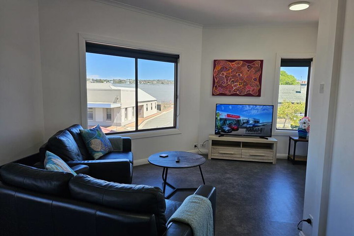 Aart Apartments Port Lincoln, Accommodation In The Cbd, 100m From The Beach. - Port Lincoln