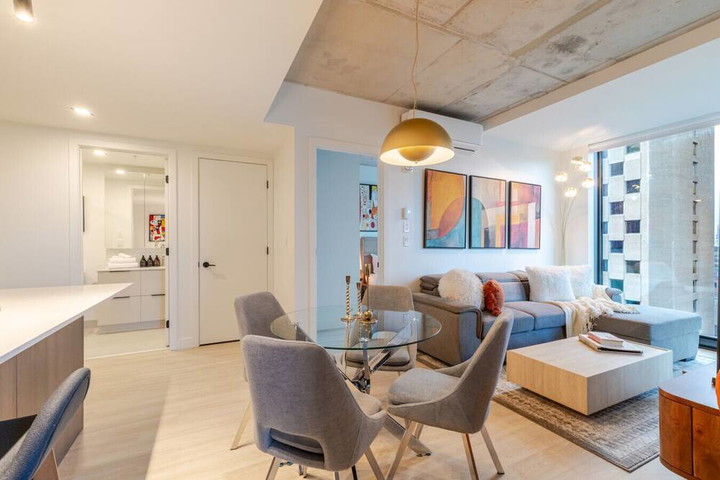 City View Haven | Free Parking, Gym & Pool - Montréal, QC