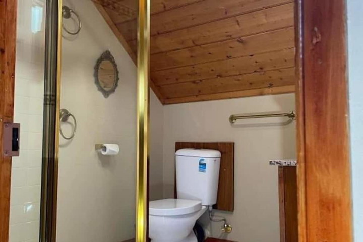 Historical Loft  Queen Bed Own Entrance & Bathroom - Hobart