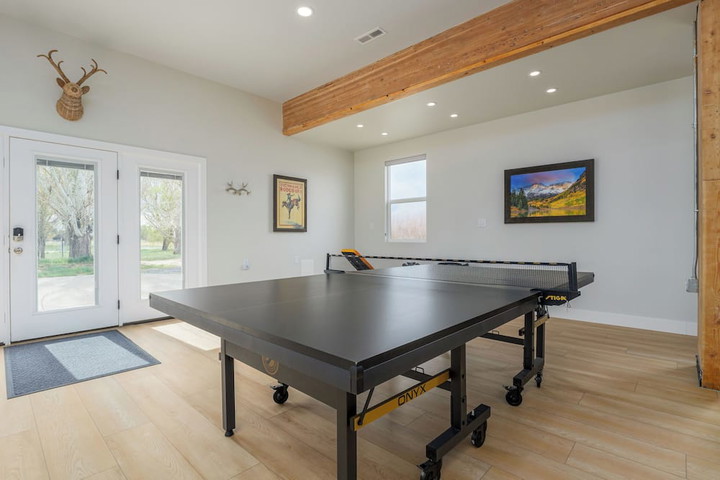 Newly Renovated Barnhouse On 13 Acres Brings You A Modern Feel To Your Retreat. - Grand Junction, CO