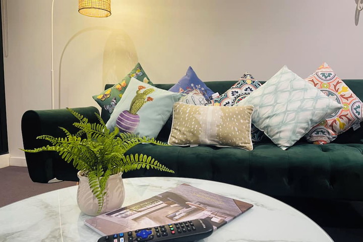 Southbank Hidden Gem - Deluxe 2br W/ Parking, Balcony, Pool, Gym, Walk To Crown - St Kilda