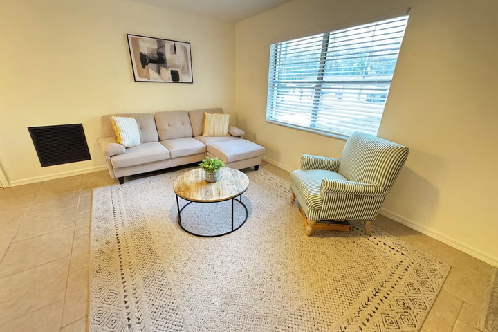 Charming Lake Town Home With Wifi - Inverness, FL