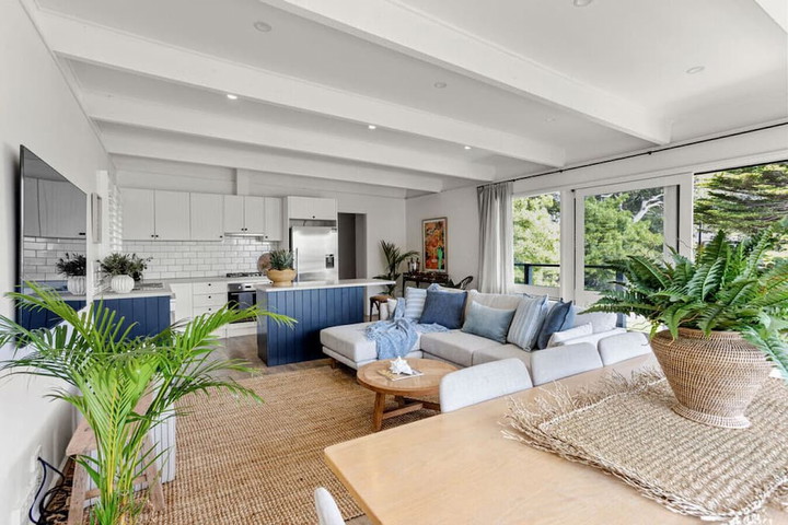 New! The Soak House- Walk To The Beach! - Lorne