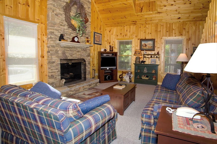 Enjoy This Mountain Home Located Near The Great Smoky Mountains Park - Townsend, TN