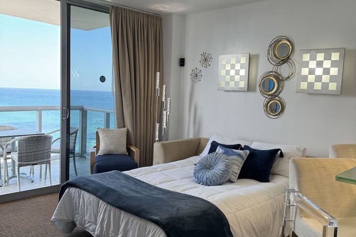 Ocean-view Condo Hotel Marenas Resort Near Aventura Mall. - Surfside, FL