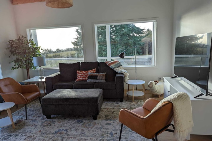 Beautiful Beachfront Villa On 80 Acres Of Farmland! - Sooke