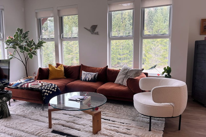 Modern Mountain Retreat With Lake Views | 90+ Stay - Squamish
