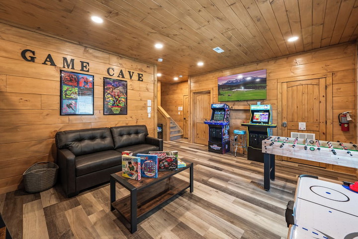 3 King/indoor Pool/hot Tub/game Room/pet Friendly - Pigeon Forge, TN