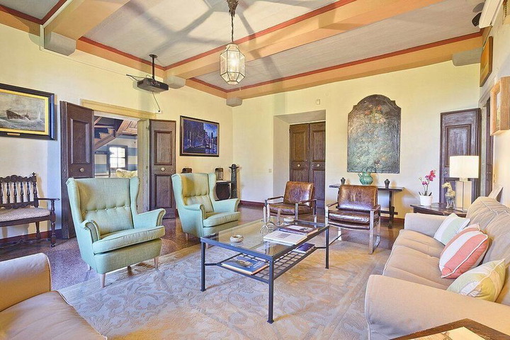 Villa Nobilea: A Welcoming Three-story Property Within A Medieval Castle Surrounded By The Greenery, With Free Wi-fi. - Abano Terme
