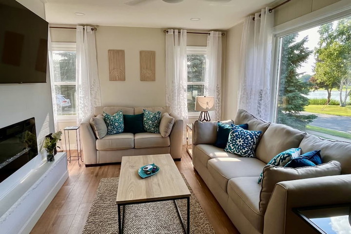 Serene Cottage With View Of Green Lake - Green Lake, WI