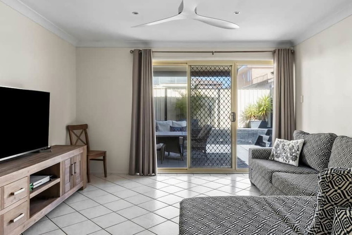 Sandy Serenity Pet Friendly Beach House - The Entrance