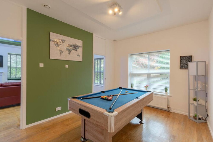 Manchester House Retreat - Manchester, NH