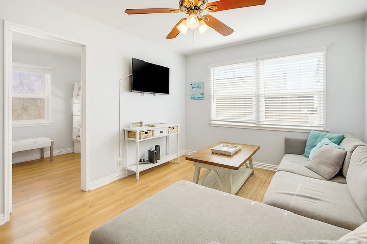 Short Walk To Sand, Prefect For Families, Large Deck! - California