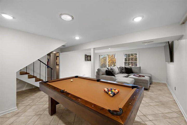 Mid-century Modern Retreat Home In Overland Park - Full Home - Shawnee, KS