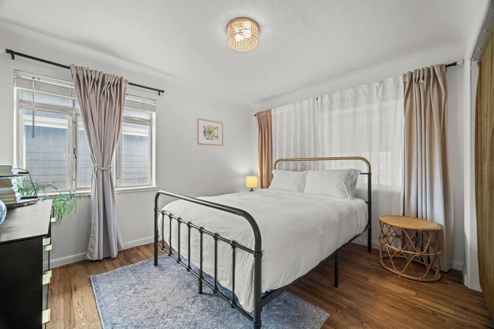Spacious Home For 7 With Bbq And Fenced Yard - Denver, CO