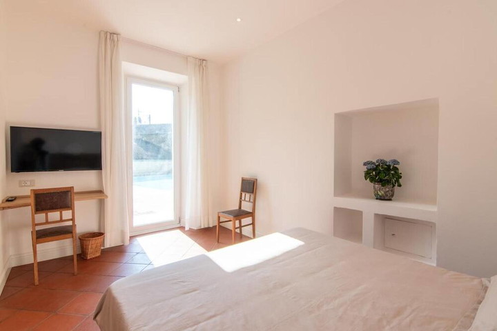 Bed And Breakfast 'Camera Matrimoniale Vista Lago' Con Vista Sulle Montagne, Piscina E Wi-fi - Domaso