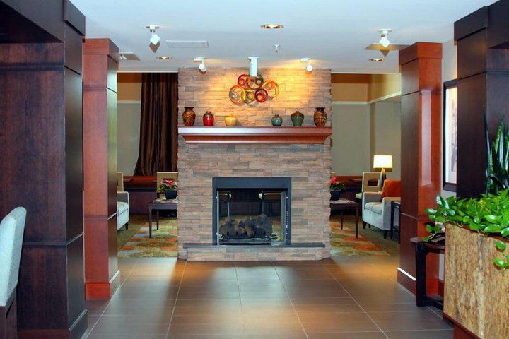 Relaxing Retreat! Studio Suite In Liverpool | Fitness Center + Free Breakfast - Phoenix, NY