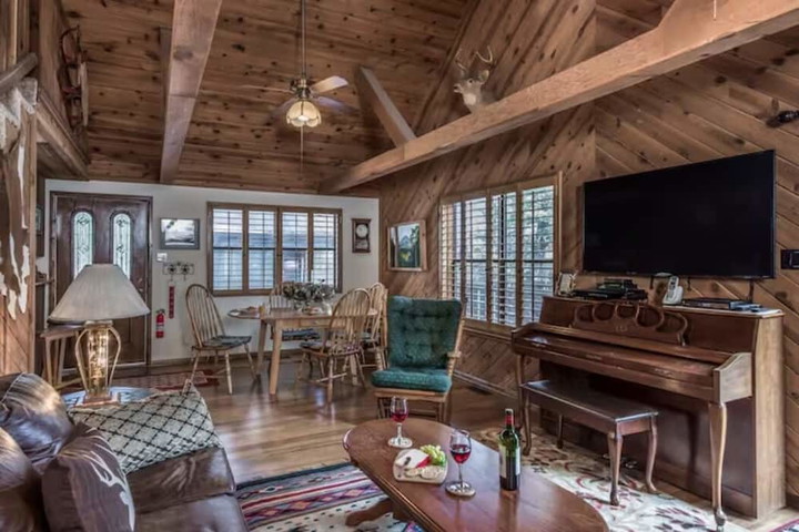 Mountain Vibes! 3 Decks, Hot Tub, All-weather Outdoor Room, Close To Midtown - Ruidoso, NM